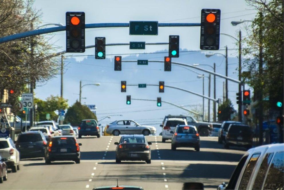 Parquery helps control adaptive traffic signals with Artificial Intelligence