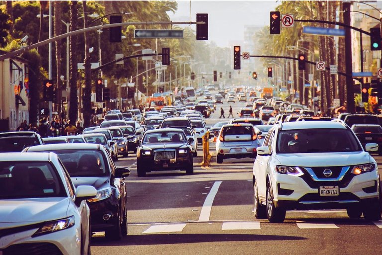 Parquery helps control adaptive traffic signals with Artificial Intelligence